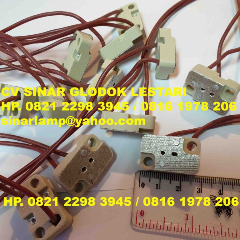 Fitting Lampu Halogen