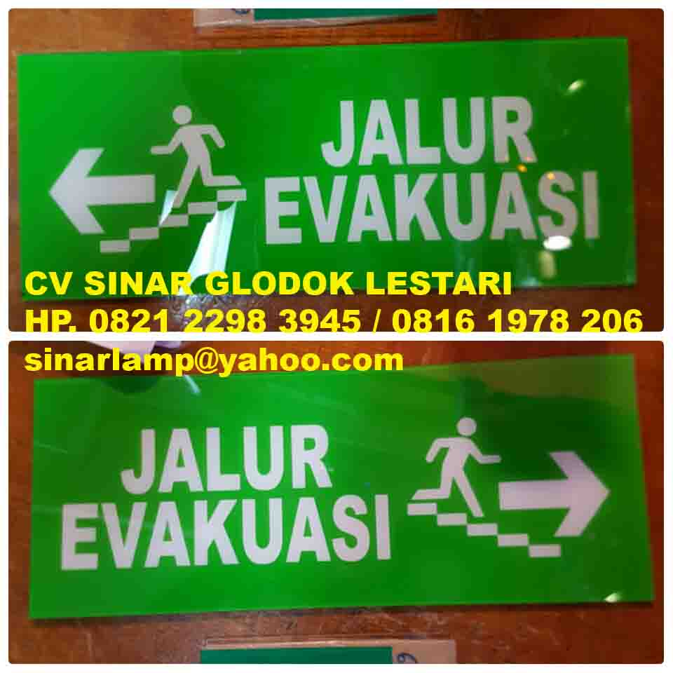 Lampu Emergency Exit Evakuasi Turun Tangga